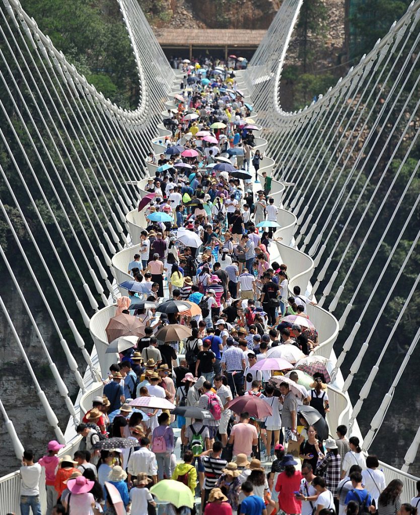 Pod de sticla suspendat China (3) - Travel On Top